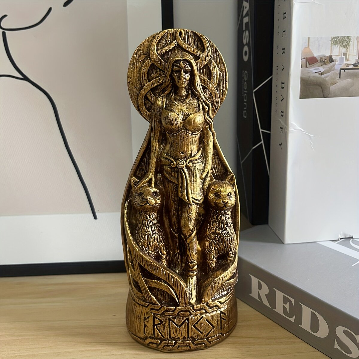 Фигурка богини Фрейи, смоляная скульптура, скандинавский декор для интерьера