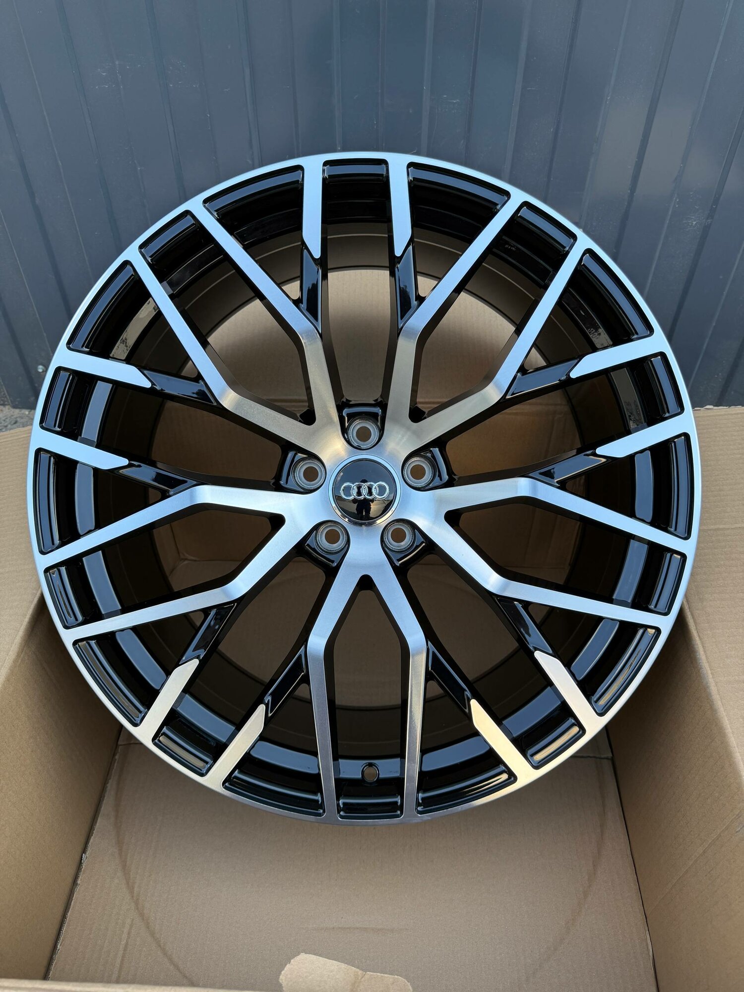 Литые диски Audi 9.5×R21 5×112