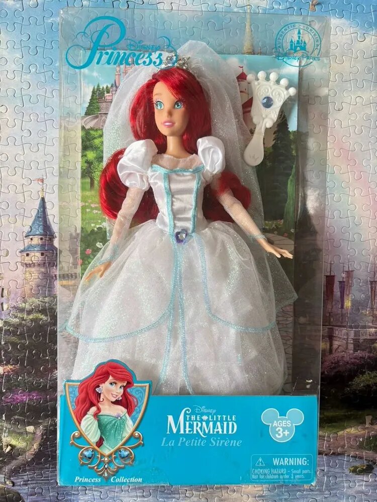 Кукла Disney Ариэль из «Маленькой русалки» в белом наряде с аксессуарами