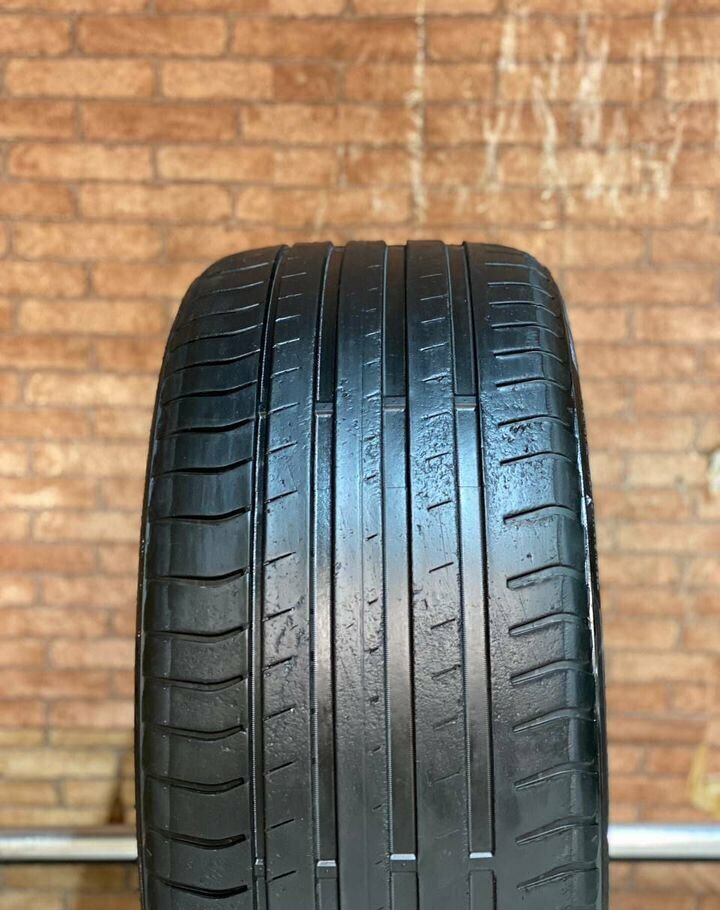 Triangle TH201 Sportex 245/40 R18
