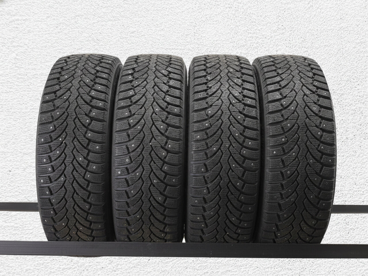 Зимние шины шипованные Formula Ice 215/65 R16 10.0% износ PT0010882 TSB055402