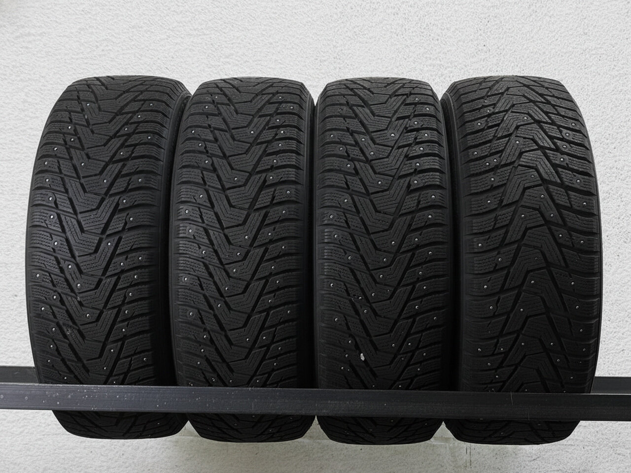 Зимние шины шипованные Hankook Winter I'Pike X W429A 235/55 R18 10.0% износ PT0010918 TSB055629