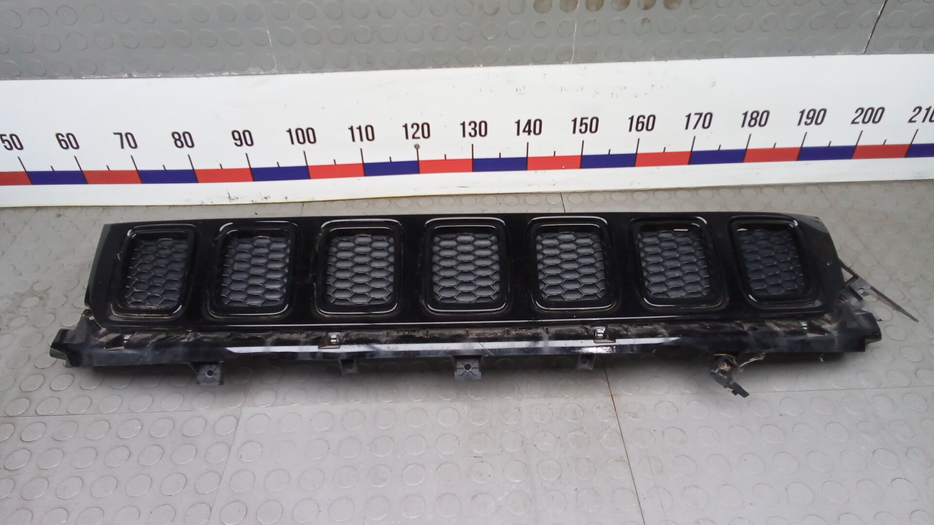 Решетка радиатора JEEP COMPASS MP52