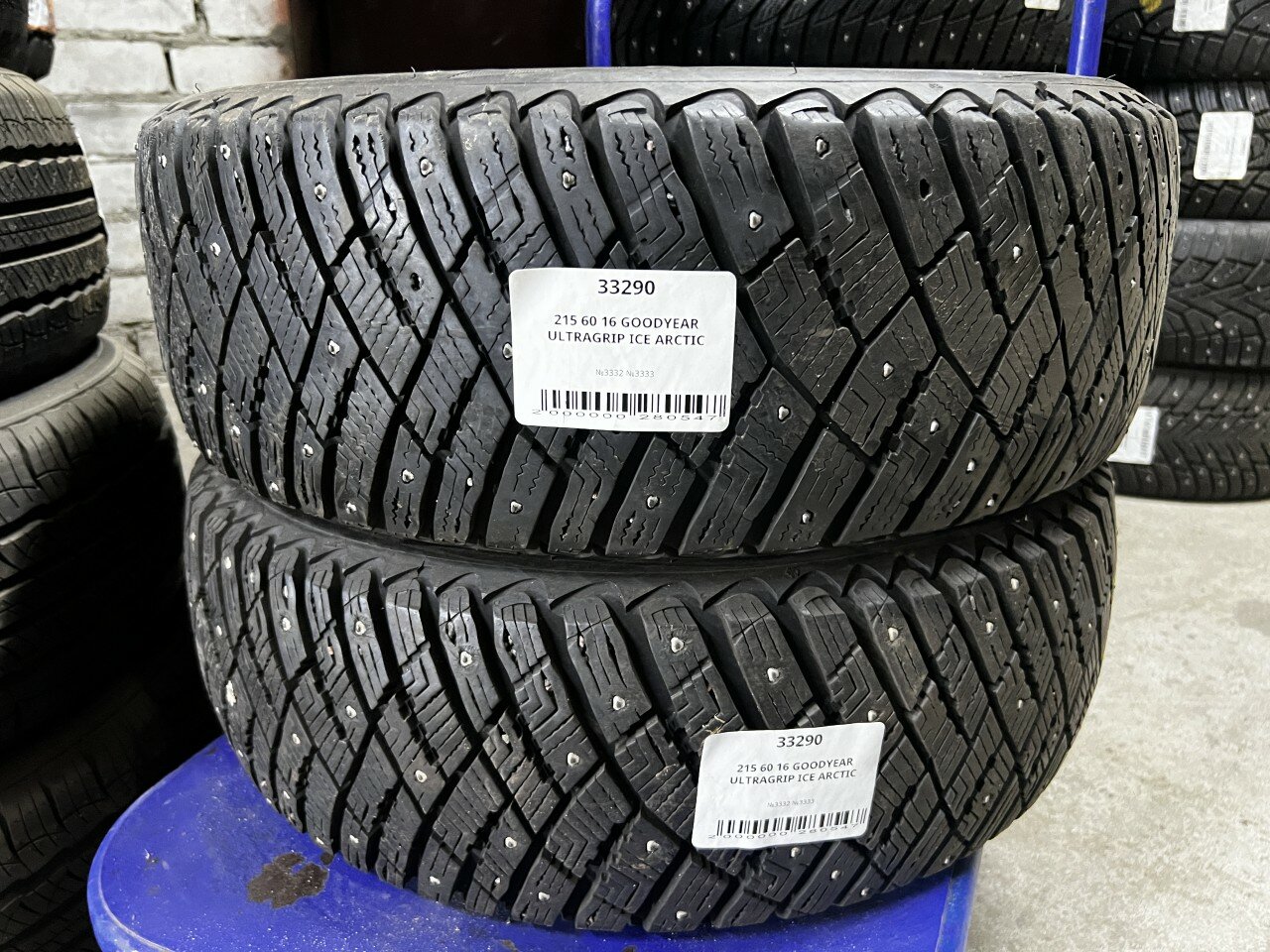 Шины Goodyear UltraGrip Ice Arctic 215/60R16 99T