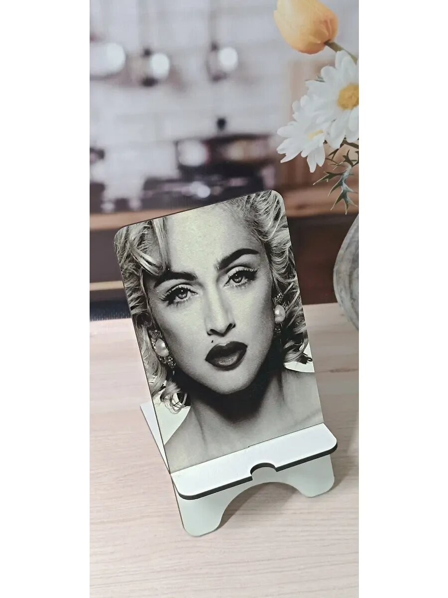 Подставка под телефон Madonna 5