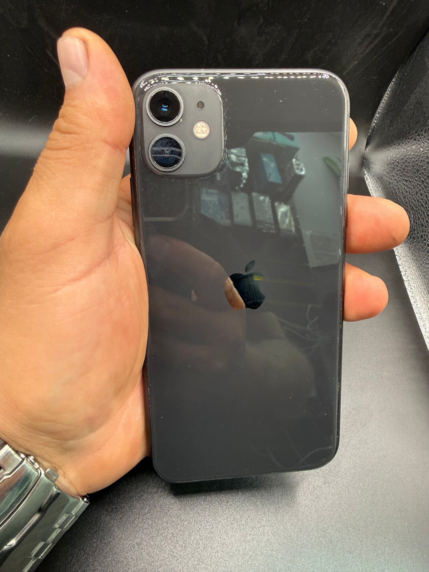 Смартфон Apple iPhone 11 64 ГБ, черный, Б/У