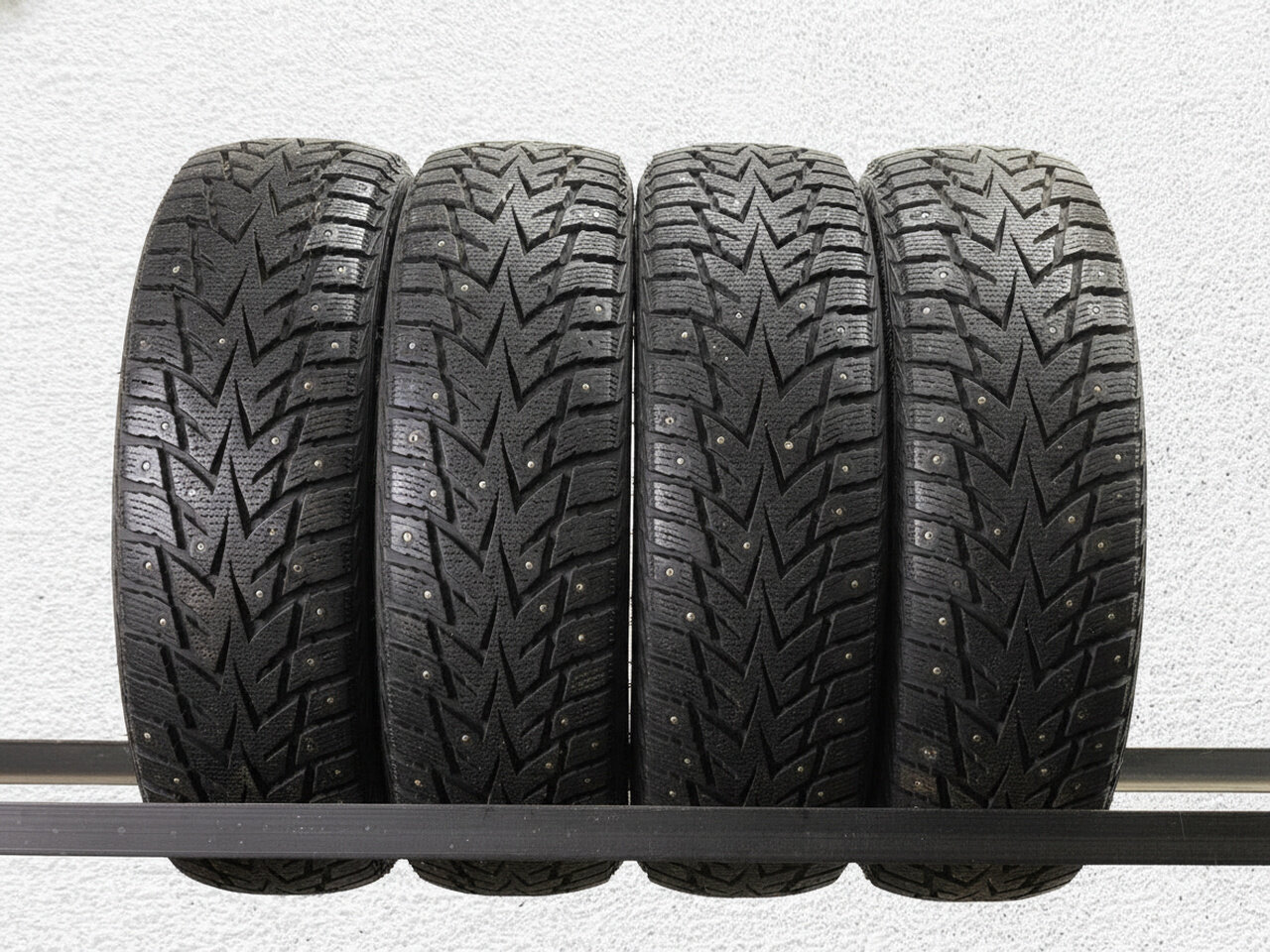 Зимние шины шипованные Nexen WinGuard WinSpike WS62 SUV 225/60 R18 10.0% износ PT0010934 TSB055737