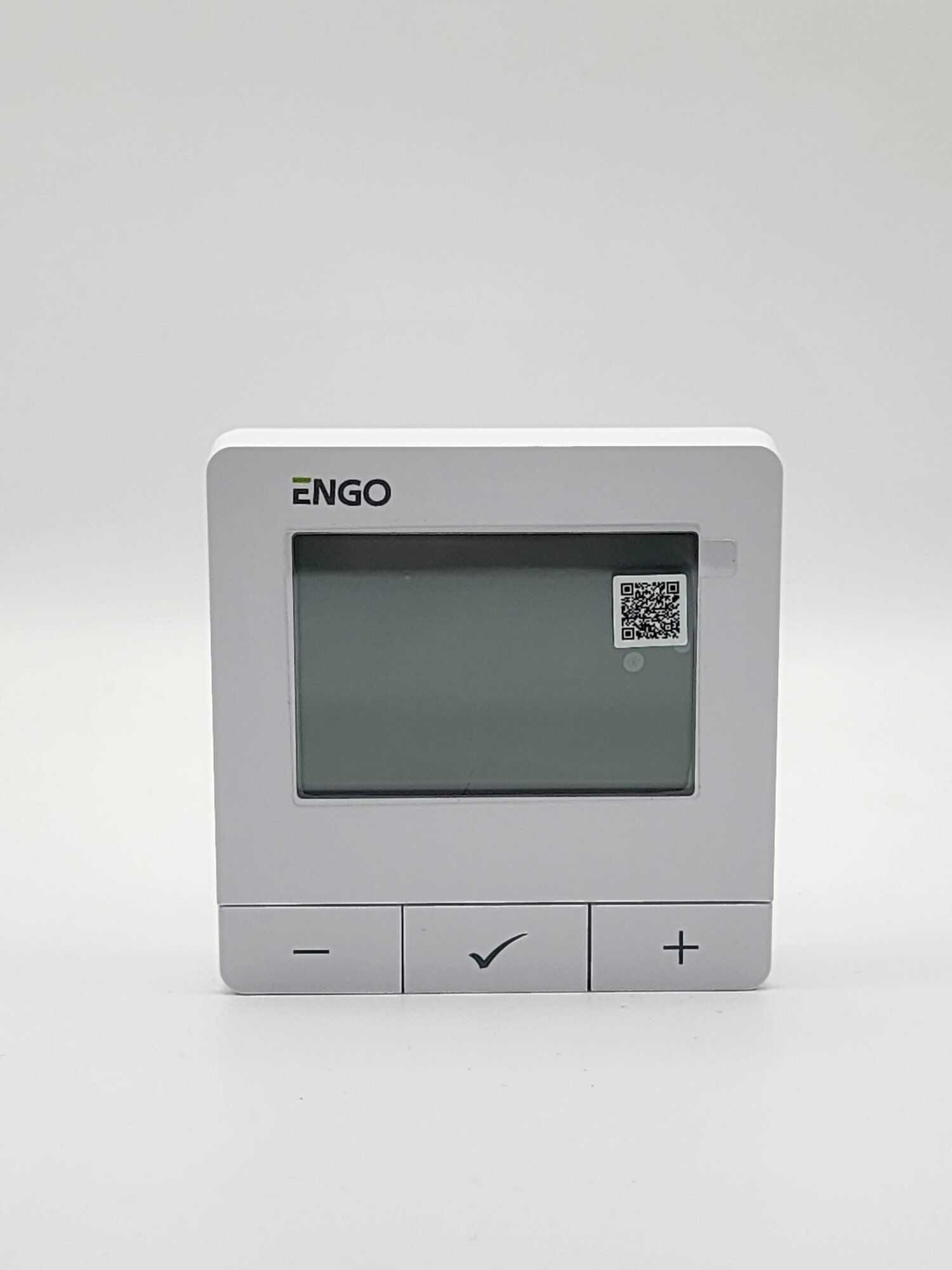 ENGO E25-230W терморегулятор накладной ZigBee 3.0, RF 868 МГц , белый для котлов/ радиаторов /водяных теплых полов и