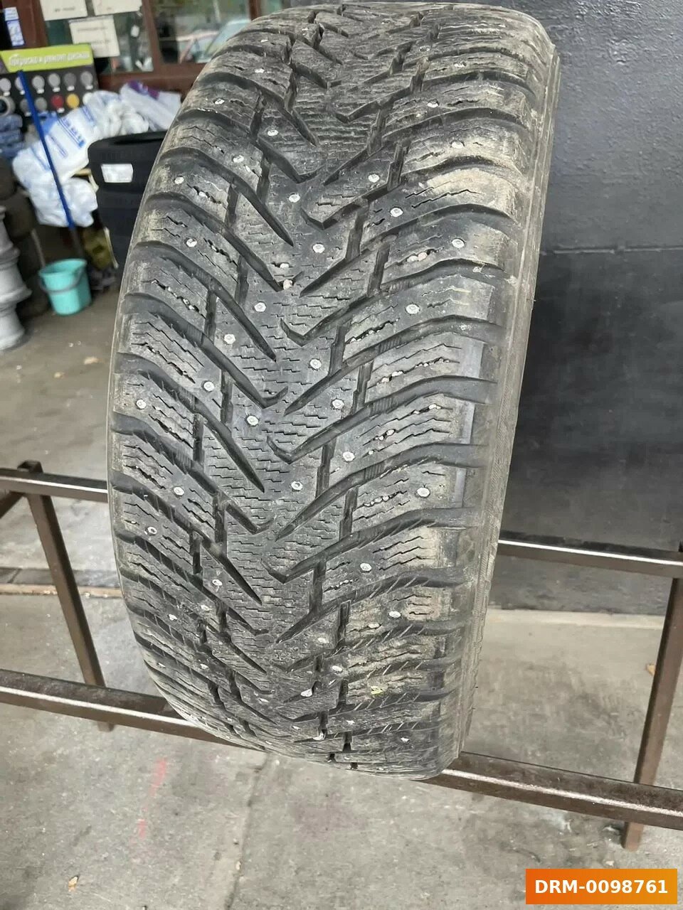 Зимние шины Nokian Tyres Hakkapeliitta 8 SUV 255/50 R19 40% износ 8358323921