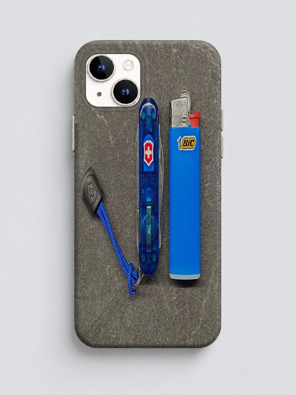 Эстетичный чехол на iPhone 13 Victorinox