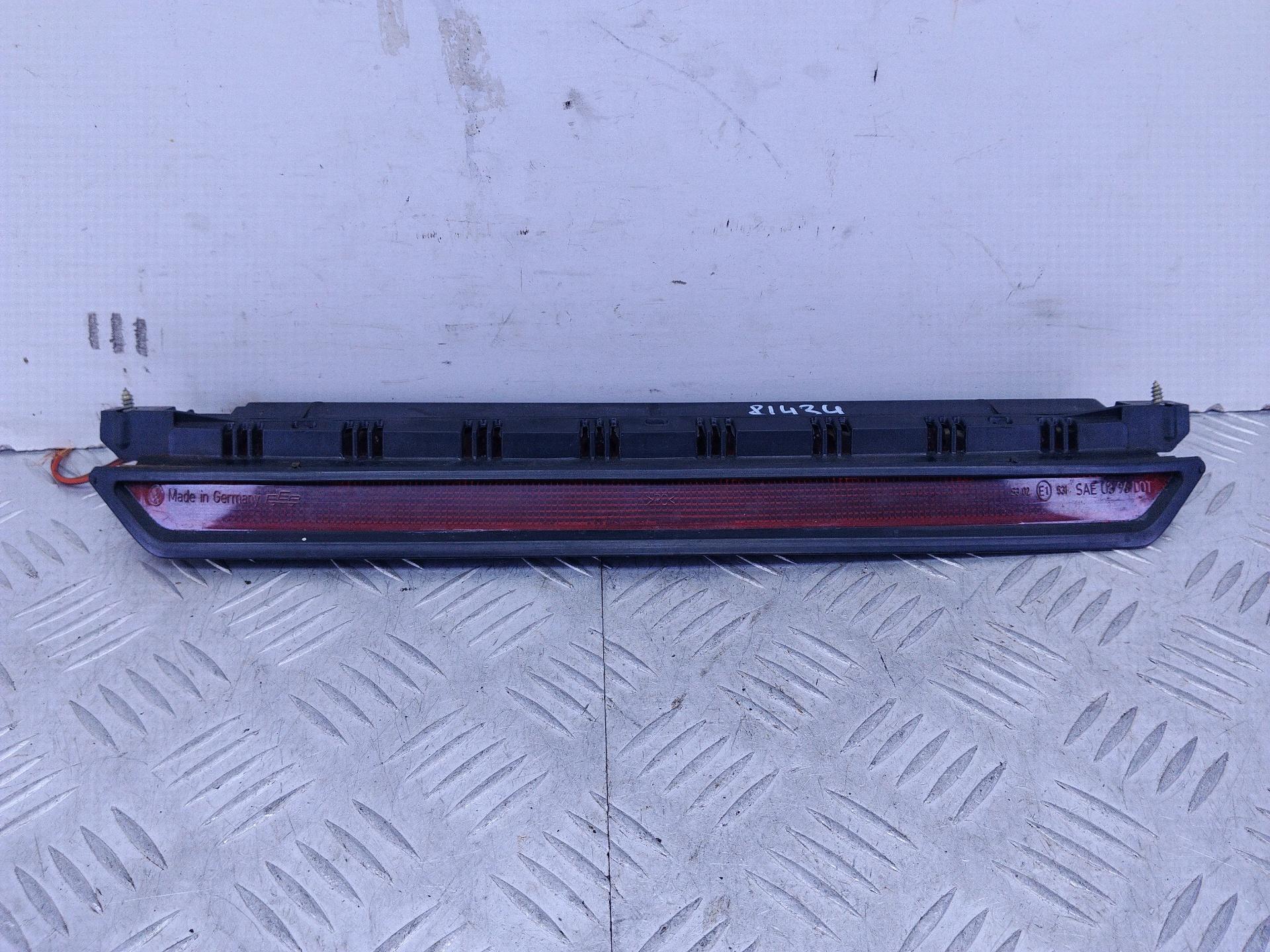 Дополнительный стоп-сигнал Volkswagen Passat B5 1999 3B9945097A