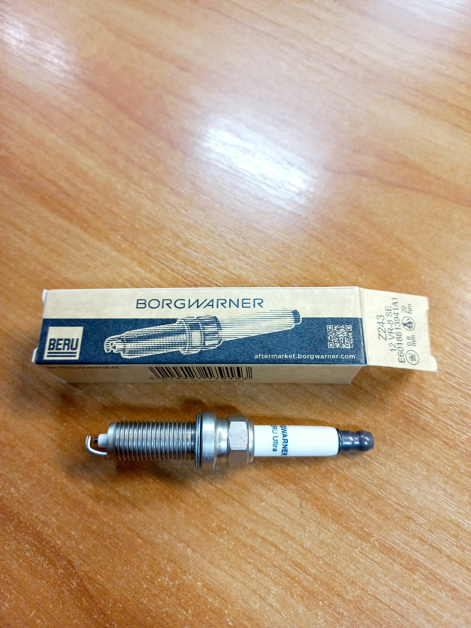 Свеча зажигания Z243 Beru