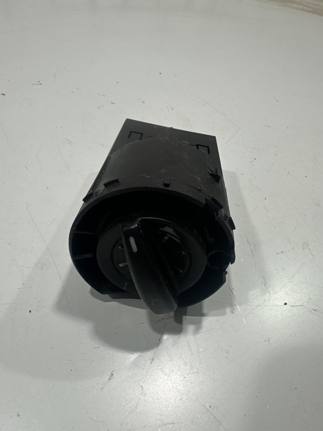 Блок управления светом Volkswagen Passat B5 (1996 - 2001) 1C0941531