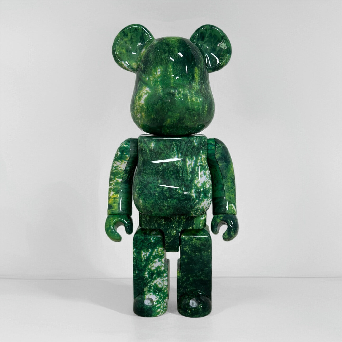 Мягкая плюшевая фигурка медведя Bearbrick 400% Violent Bear из серии Trendy Forest Building Block Доступен в качестве подарка