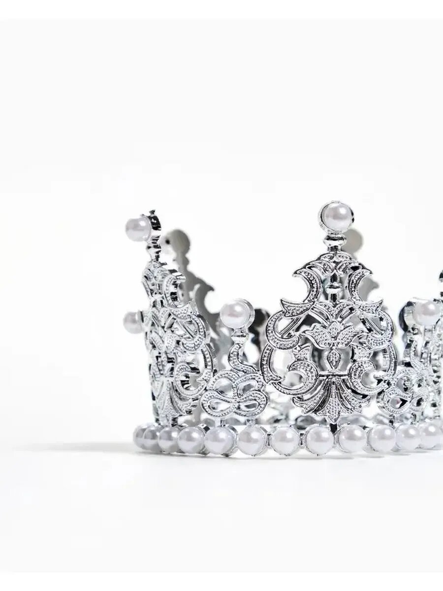 Серебряная корона для торта — праздничное украшение