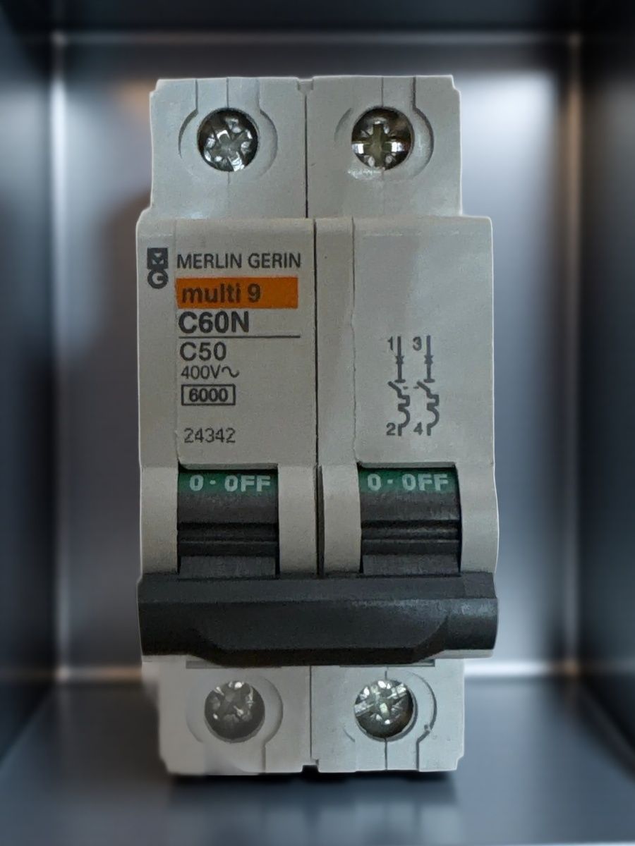Автоматический выключатель Schneider Electric Multi9 C60A 2P 50А (C) 6кА