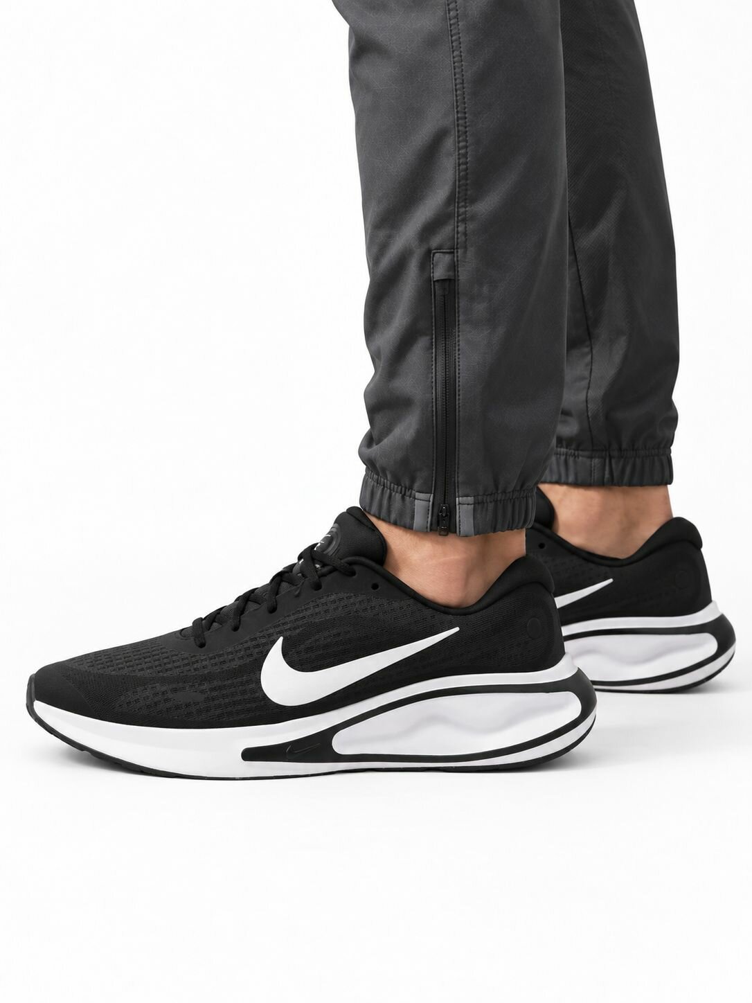 Кроссовки NIKE Journey Run