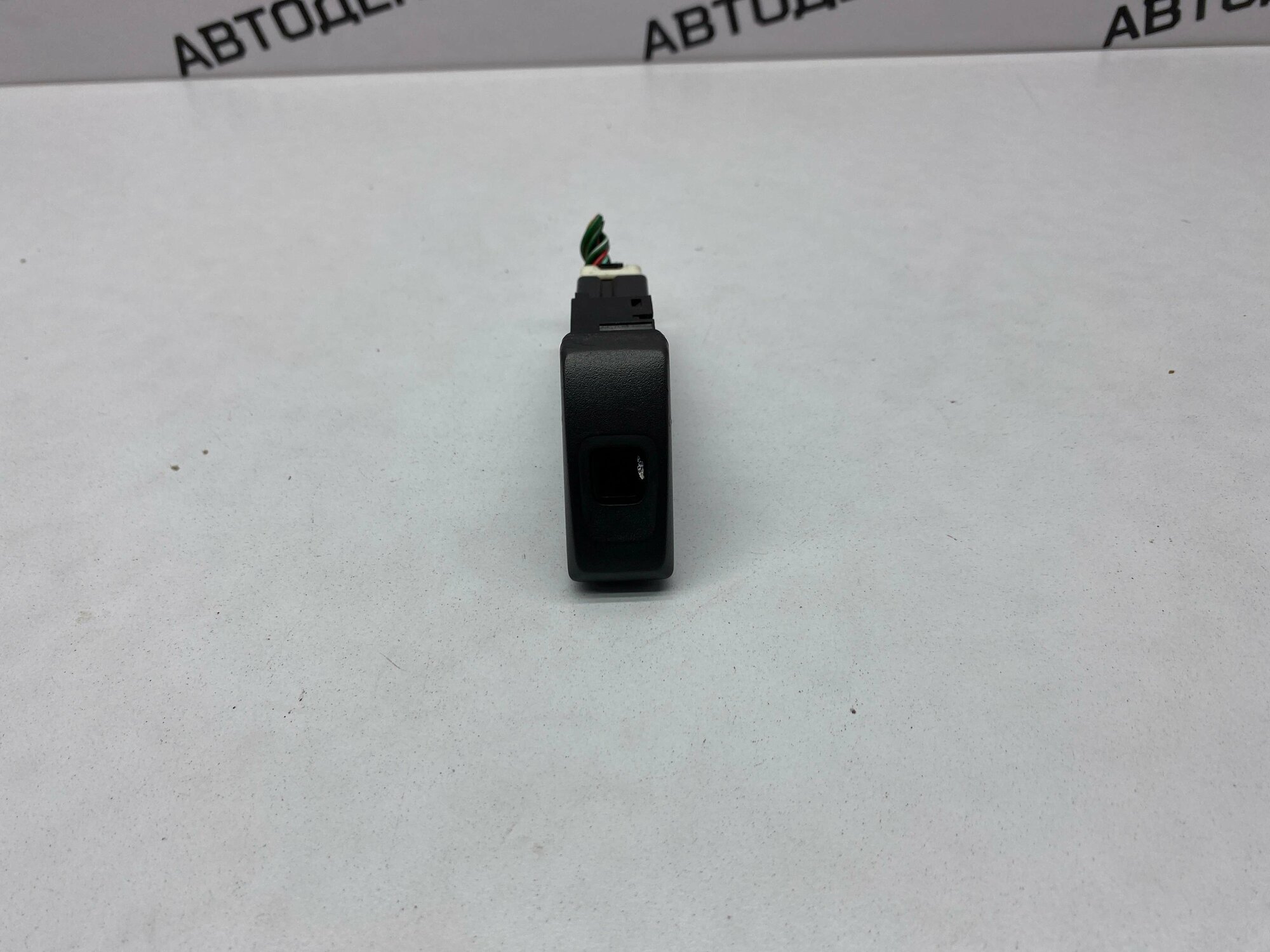 Кнопка аварийки Nissan Presea R11 1997 г