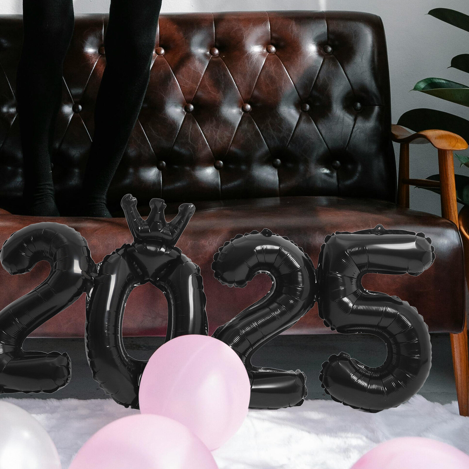 Черные pvc воздушные шары с цифрами 2025 и короной для новогоднего украшения