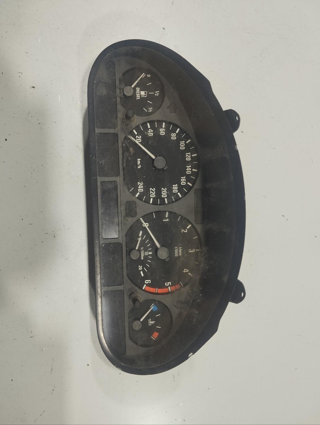Панель приборов (щиток) BMW 3 E46 (1997 - 2003) 62116915239