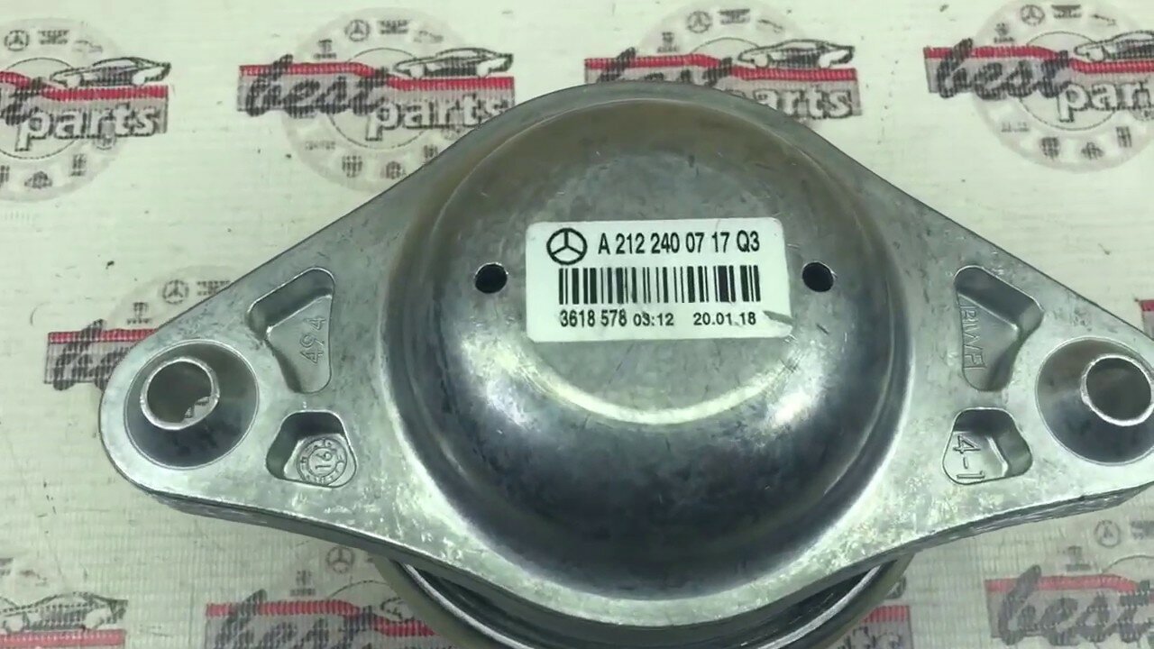 Опора двигателя Mercedes A212-240-07-17