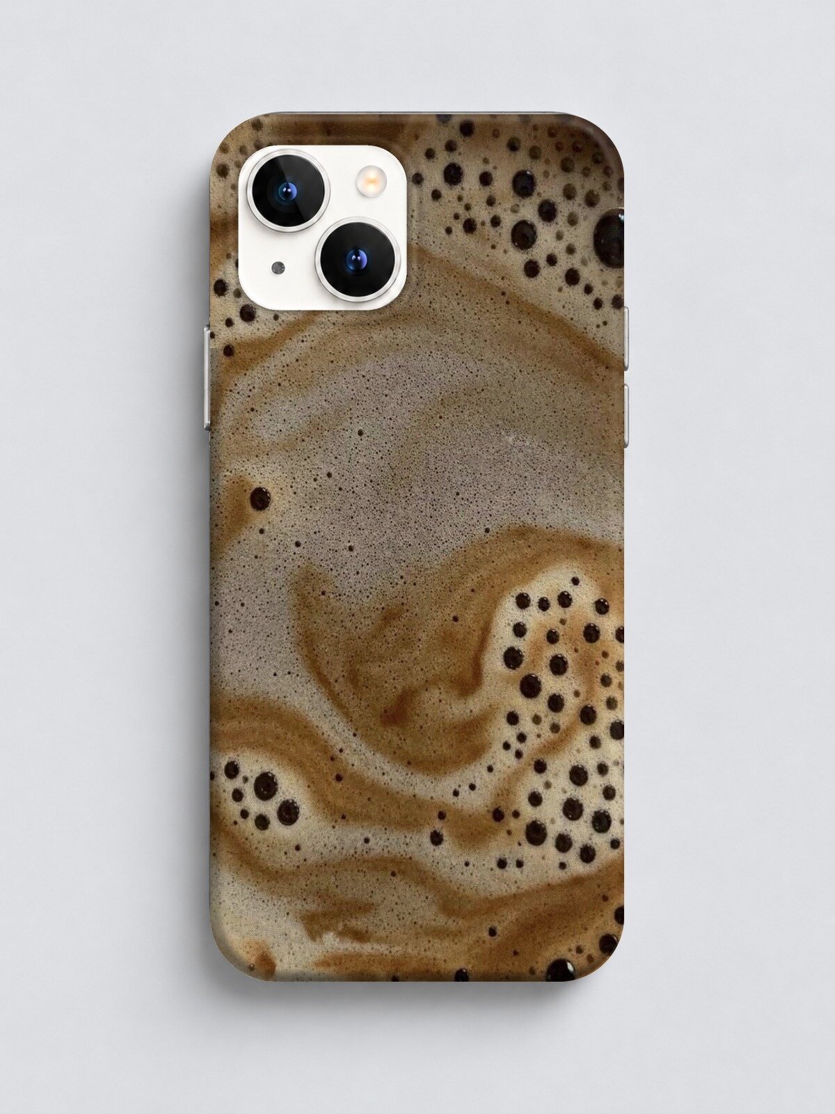 Эстетичный чехол на iPhone 14 пена и пузыри