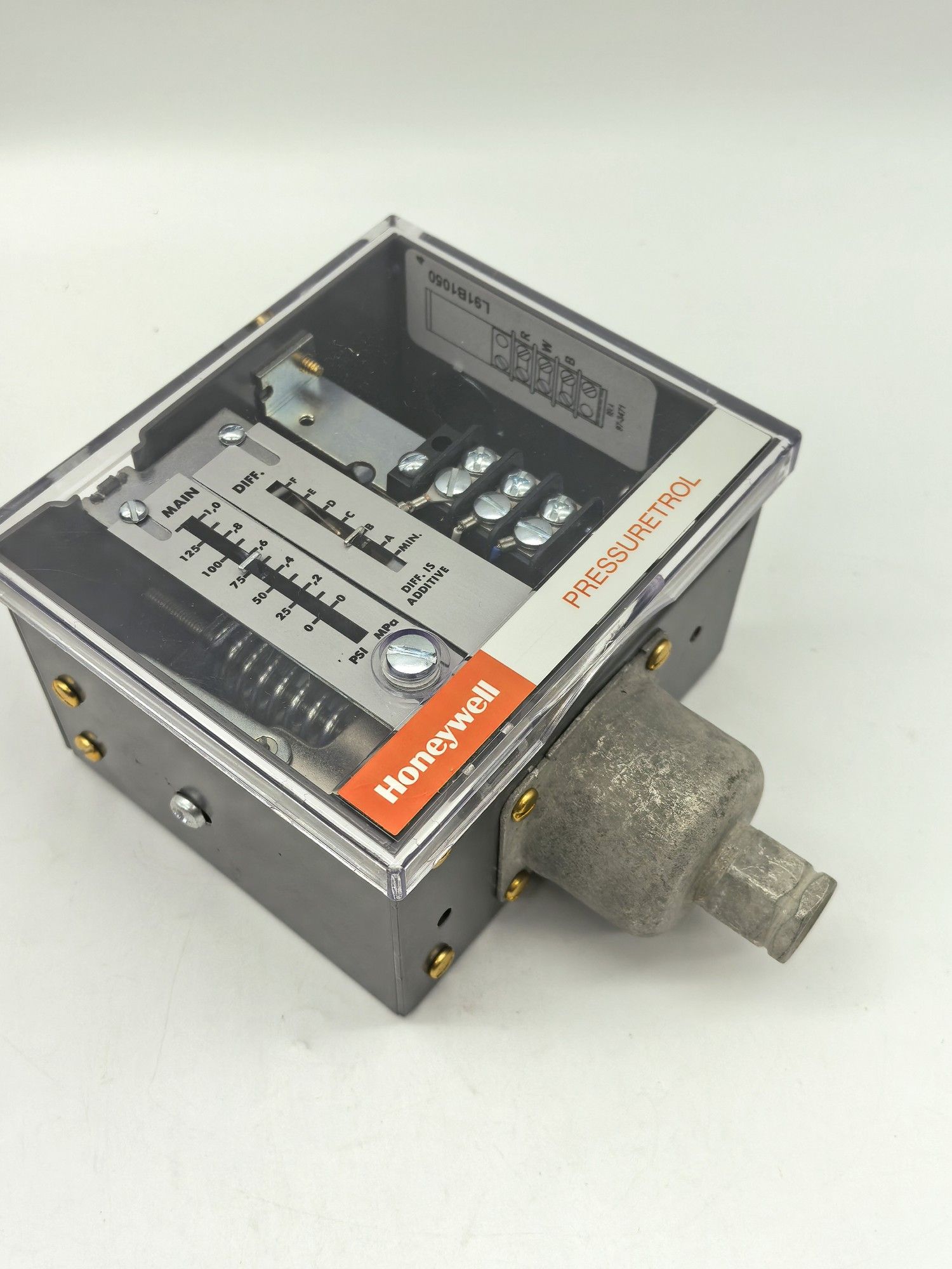 Пропорциональный регулятор давления Honeywell L91B1050 для автоматических горелок и паровых систем