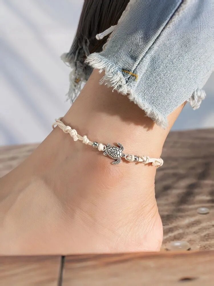 Эластичный браслет, бисер, натуральная кость, кристаллы Swarovski