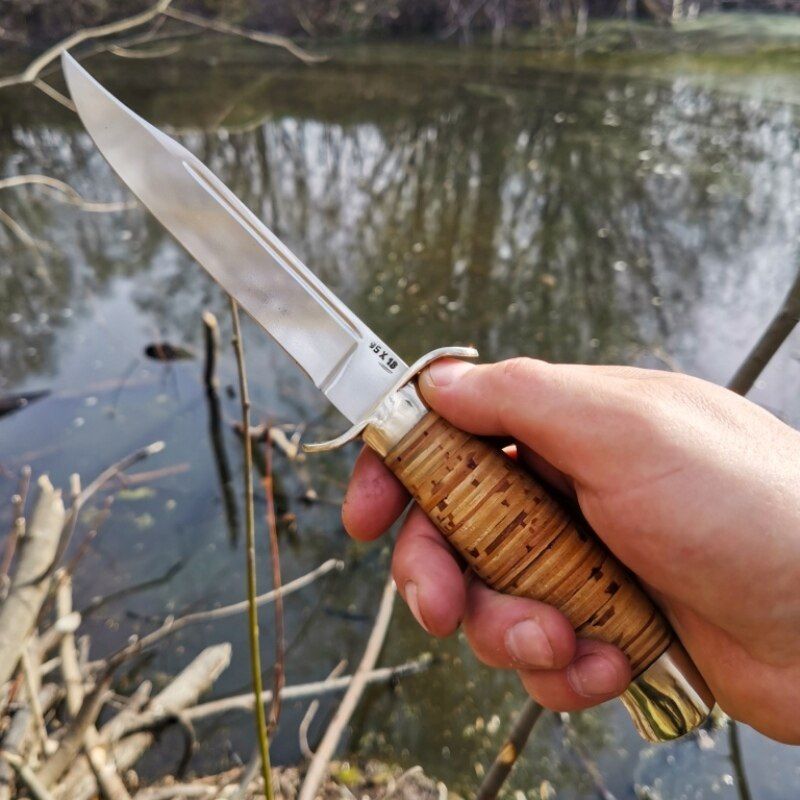 Нож разведчик НР-40 классический из кованой нержавеющей стали 95x18 с литьем из мельхиора, рукоять береста