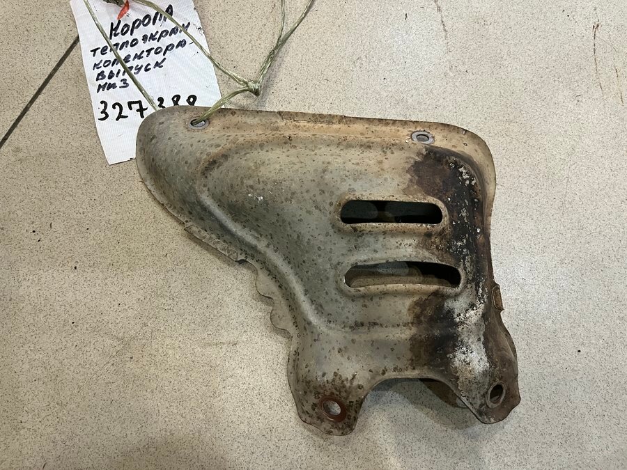 Экран тепловой от Toyota Corolla E150 2006-2013