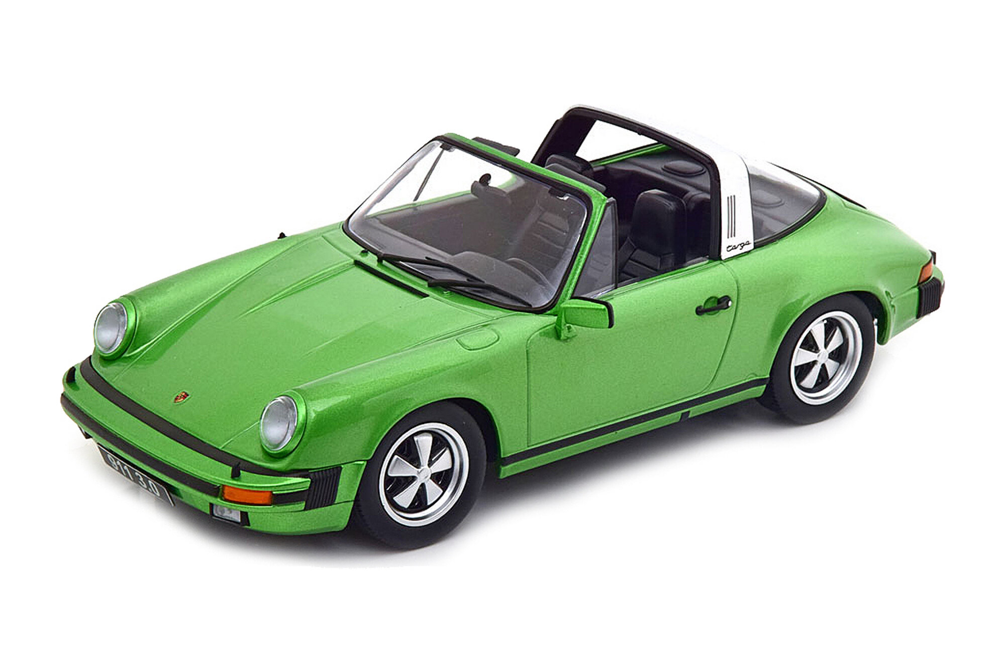 Модель коллекционная KK-SCALE Porsche 911 carrera 3.0 targa 1977 green metallic / порше 911 карера тарга