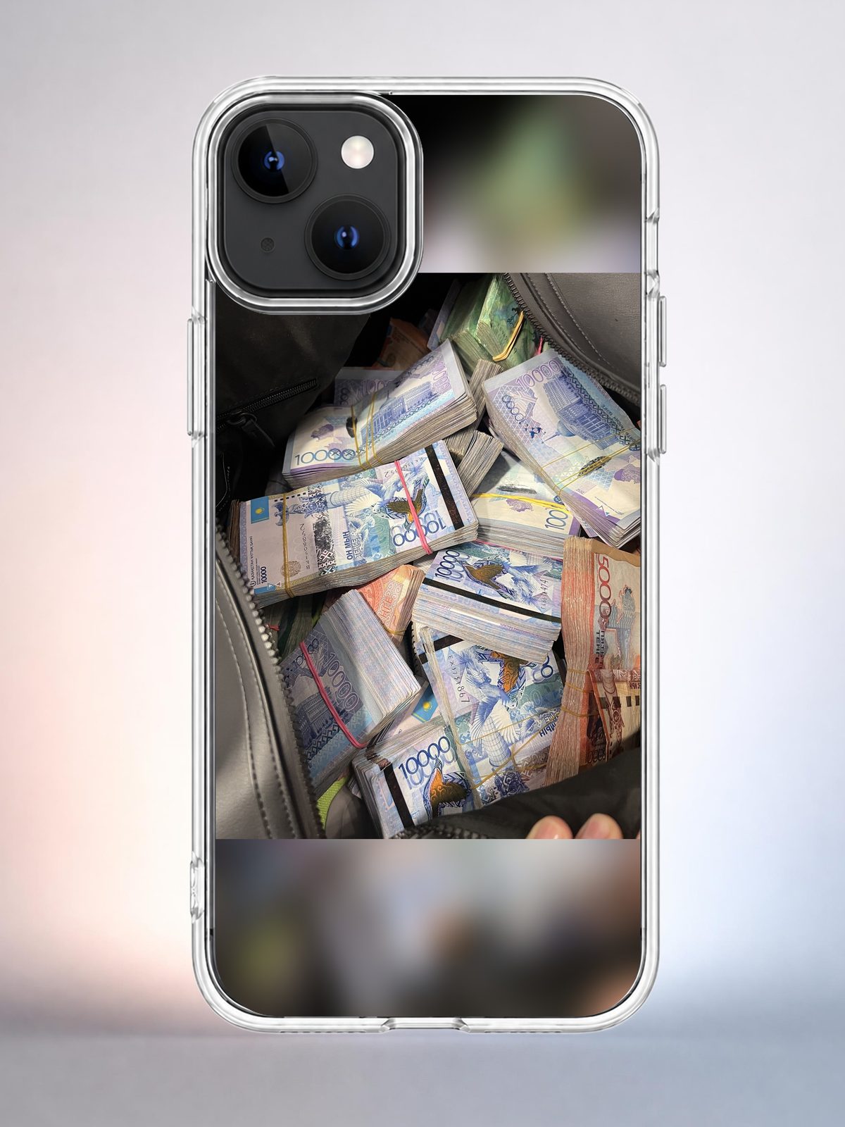 Прозрачный чехол на iPhone 14 Стопки денег