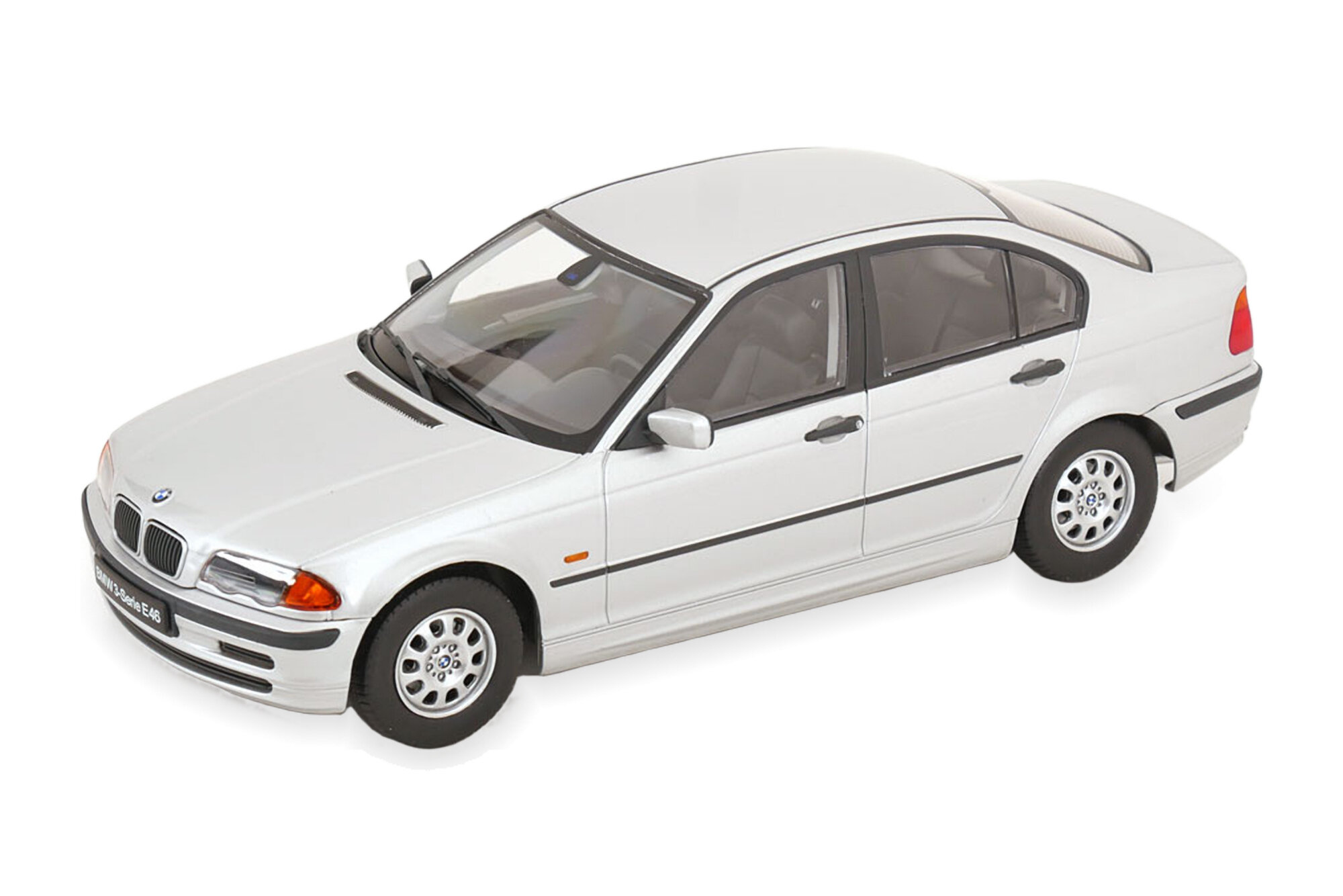 Модель коллекционная KK-SCALE Bmw 3ER E46 saloon 1999 silver