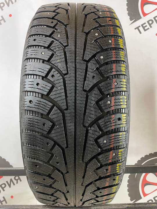 Зимние шины шипованные Nokian Tyres Hakkapeliitta Sport Utility 245/50 R20 30% износ