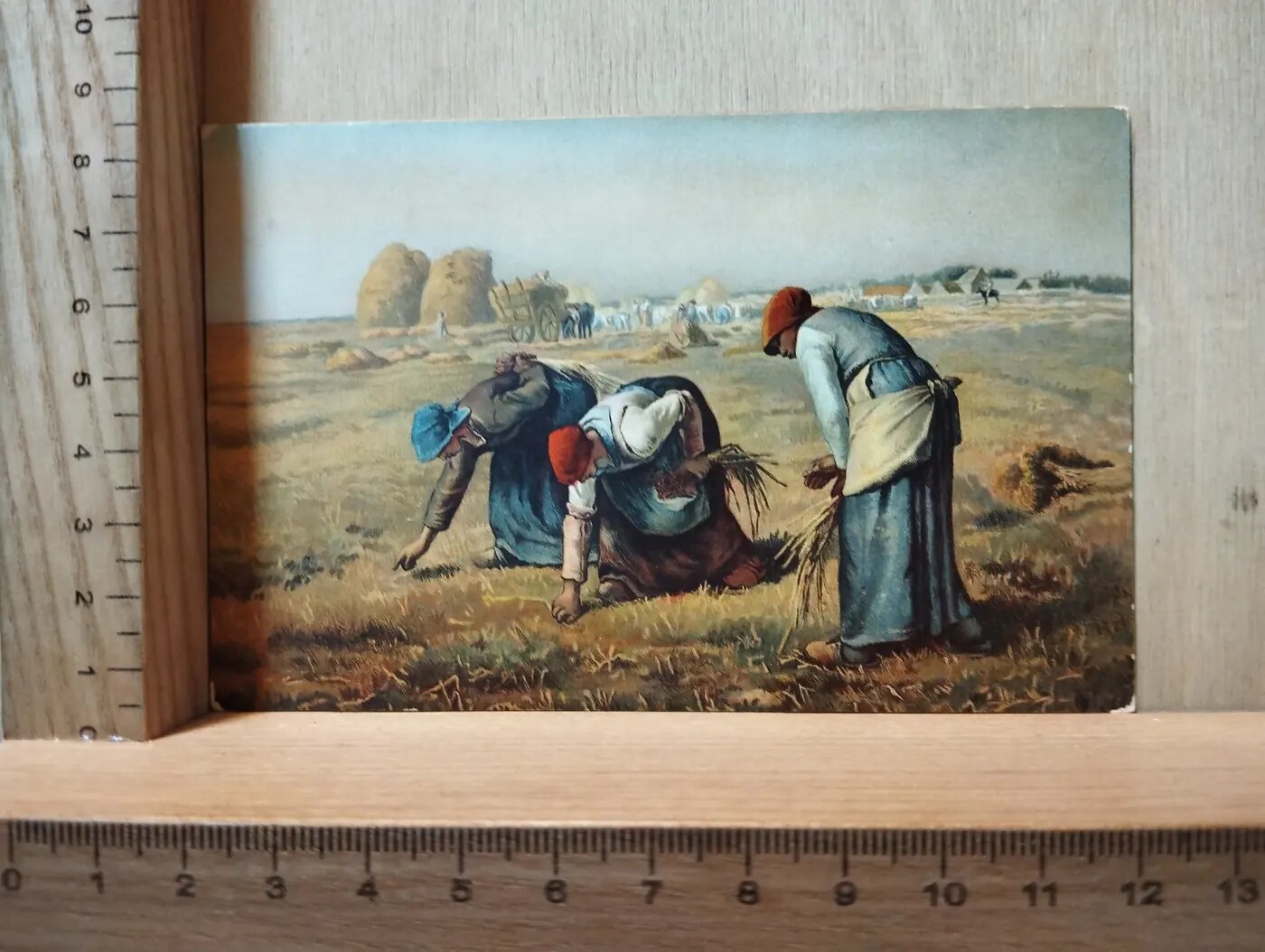 Винтажная открытка "Les glaneuses" (Собирательницы колосьев, Жан-Франсуа Милле)