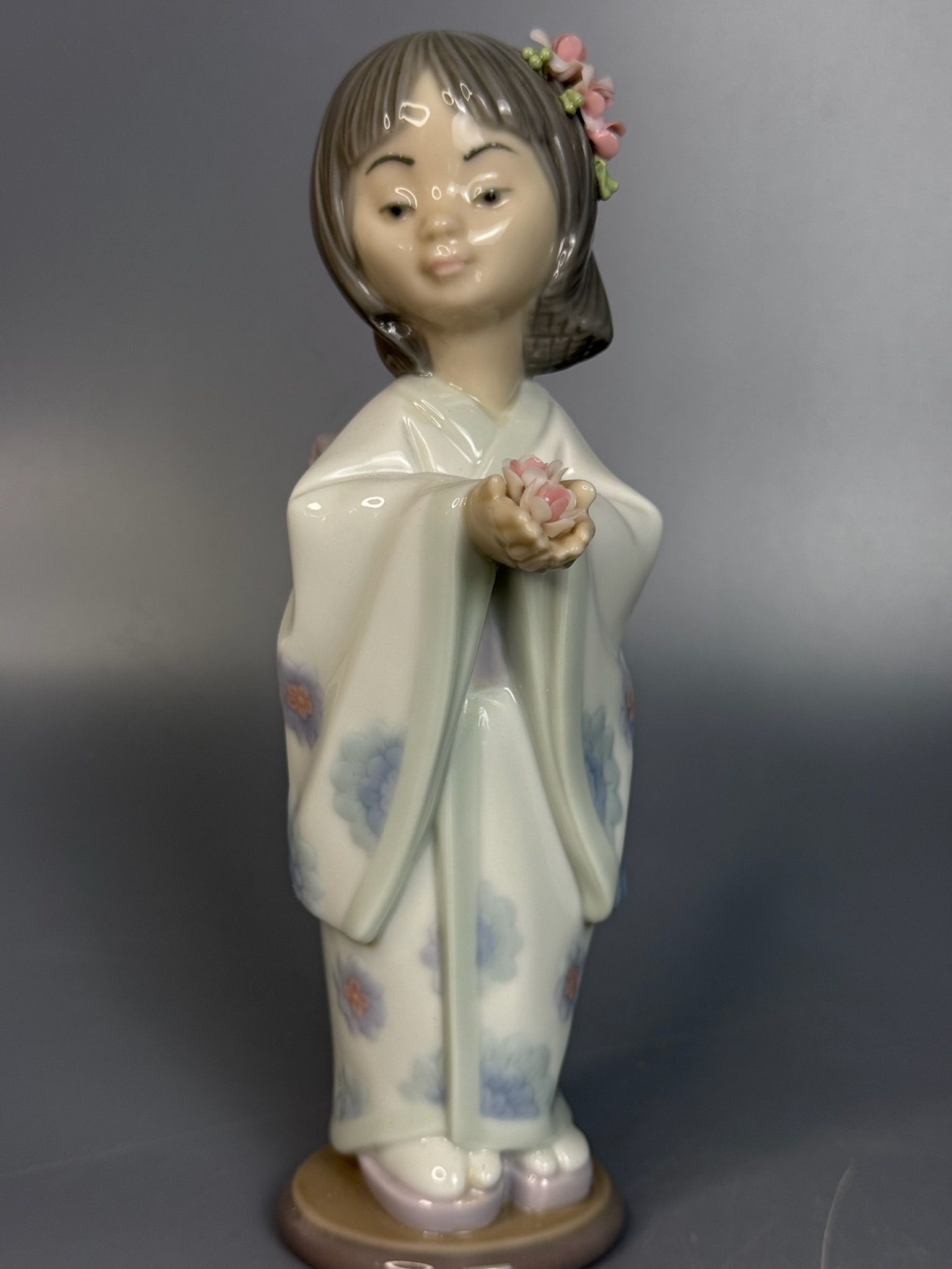 Статуэтка Японка с цветами Lladro, Испания, 90е