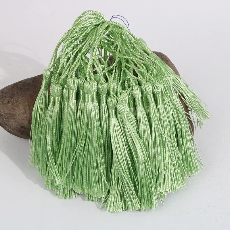 Полиэстер шелковая бахрома с кисточками 42A Tender green