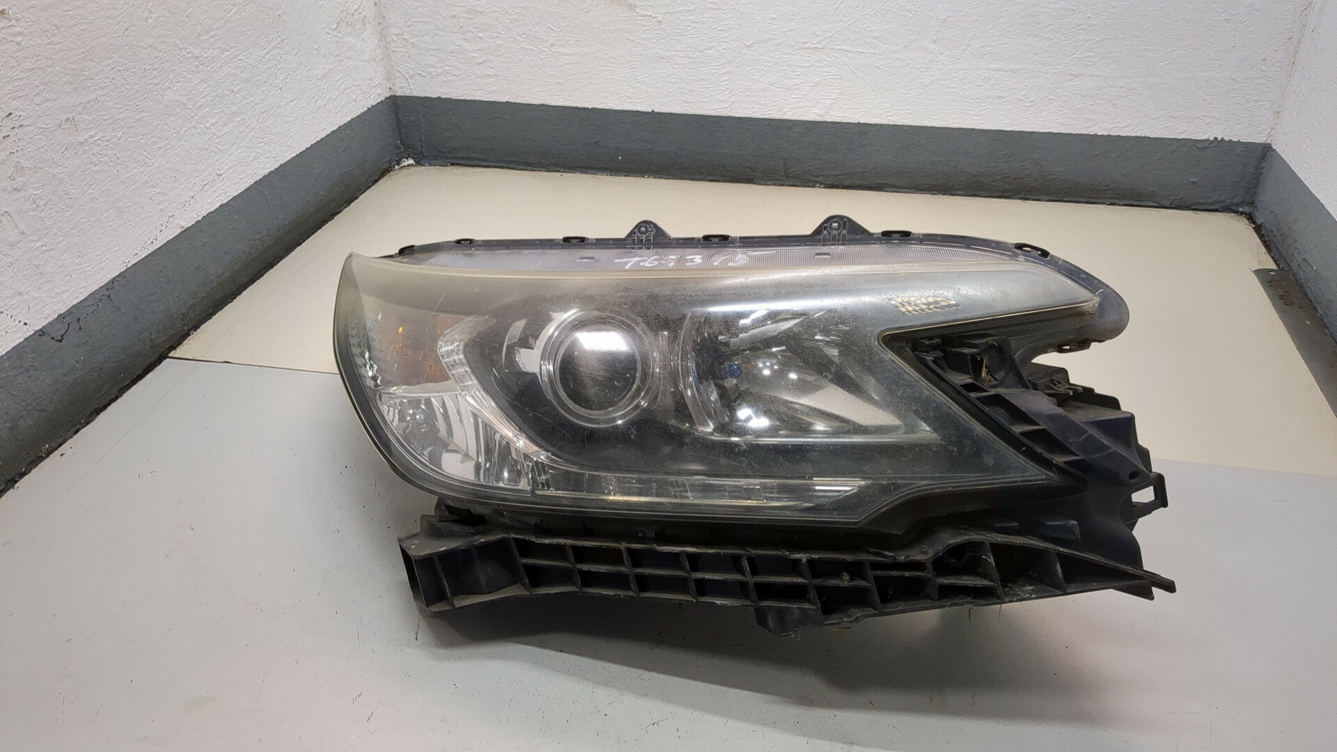 Фара (передняя) правая Honda CR-V Б/У
