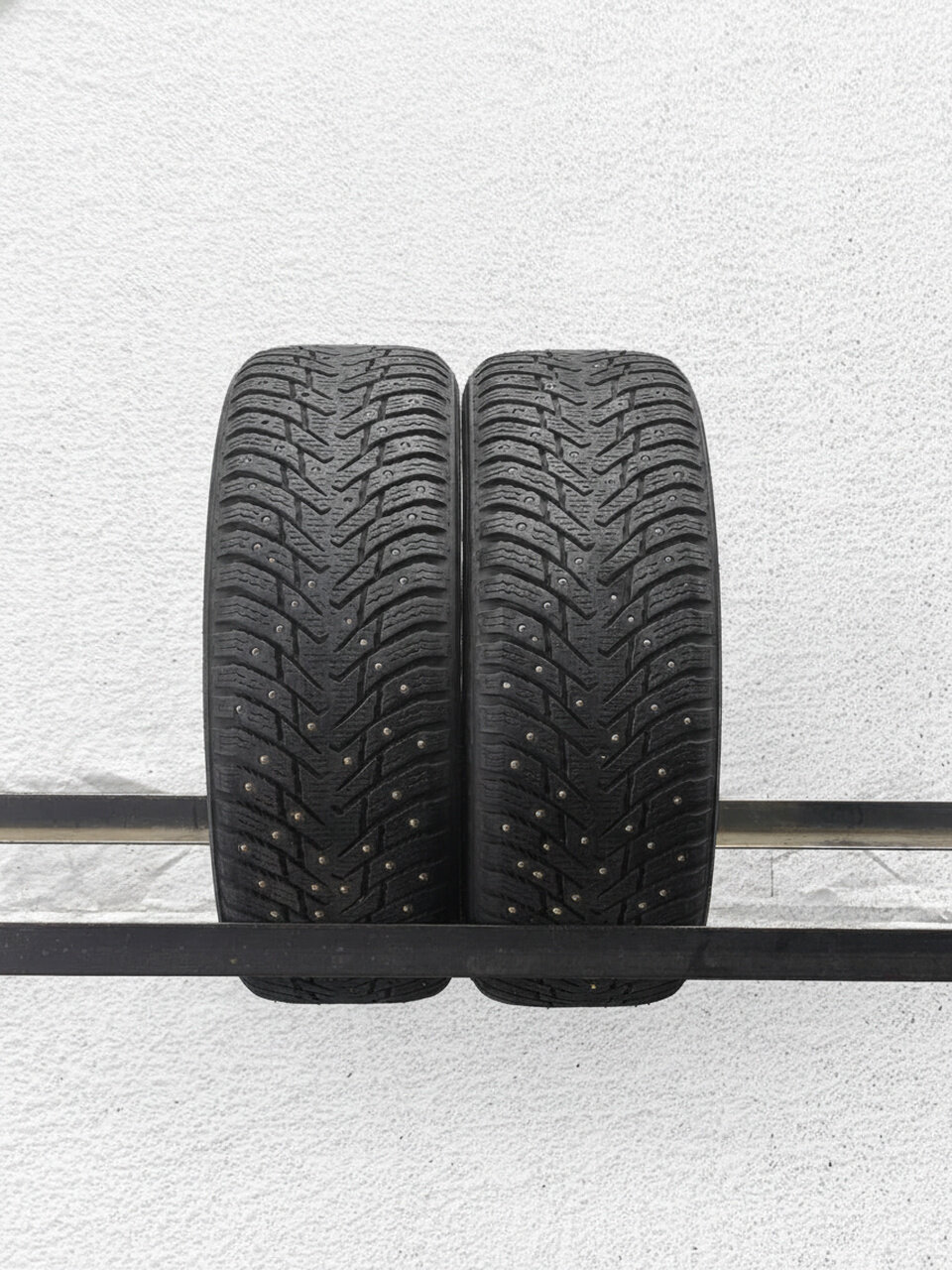 Зимние шины шипованные Nokian Tyres Nordman 8 195/60 R15 35% износ TSB053350
