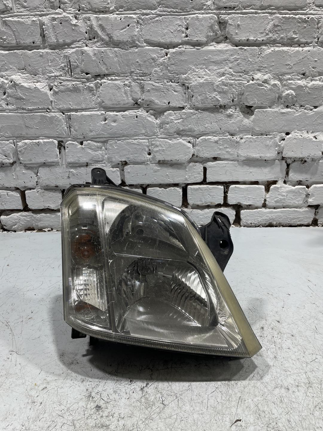 Фара правая Opel Meriva A рест. (2006 - 2010) 93321052