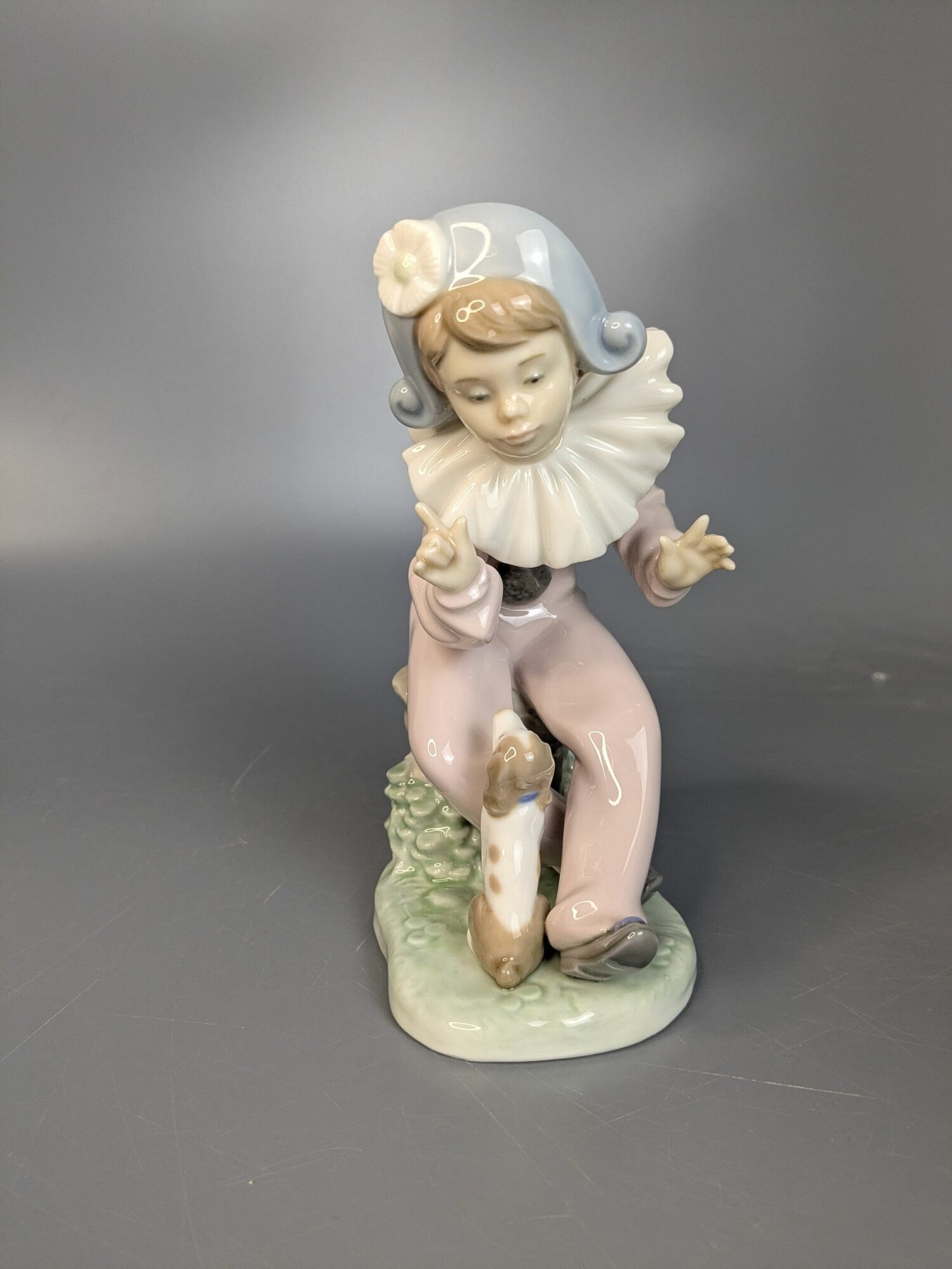 Статуэтка арлекин с собакой от Nao by Lladro