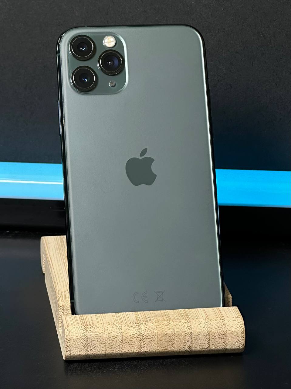 Смартфон Apple iPhone 11 Pro, 64 ГБ, nano-SIM + eSIM, зеленый
