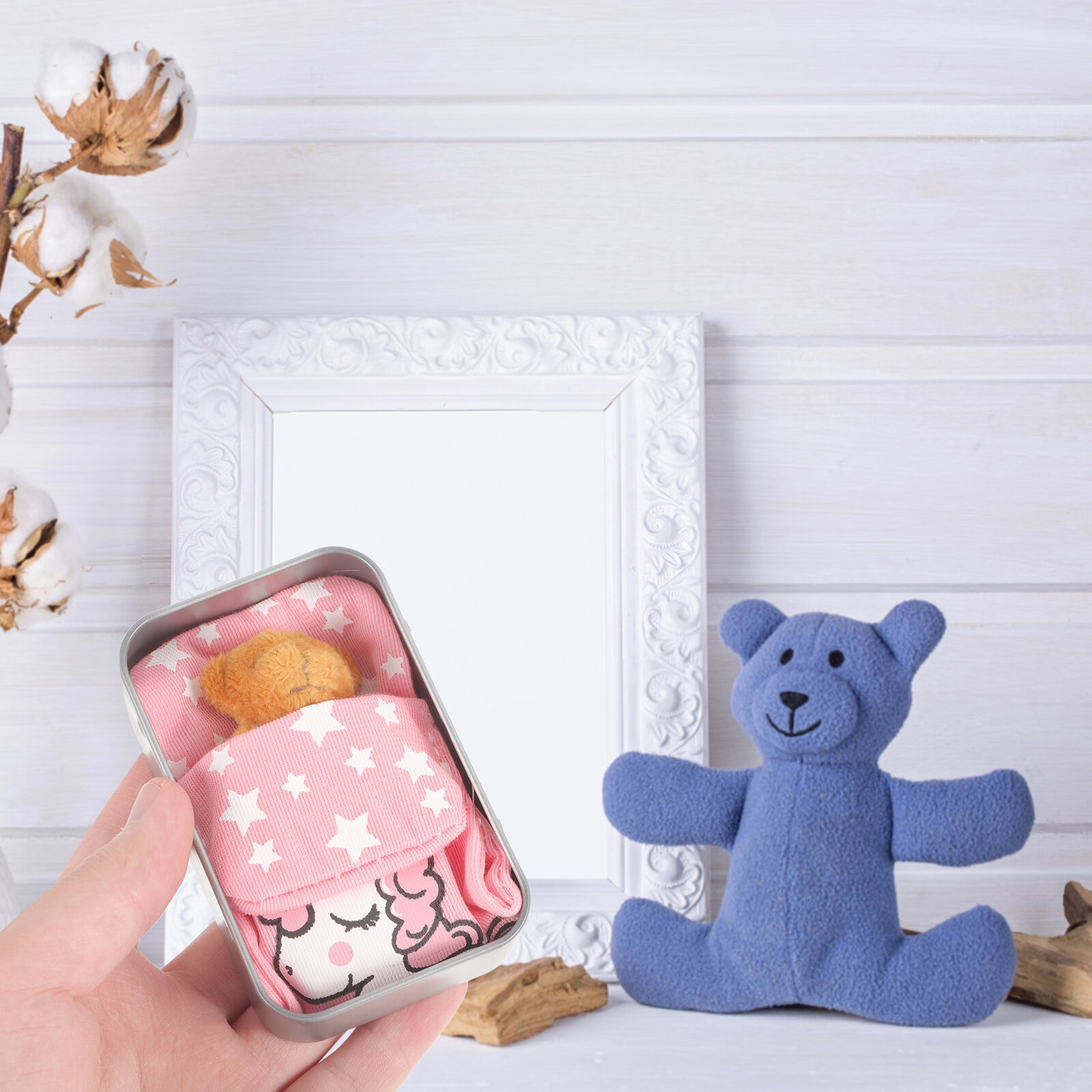 Милый Медвежонок Игрушка 1 Штук В Металлической Коробке Размер 10X6X2Cm