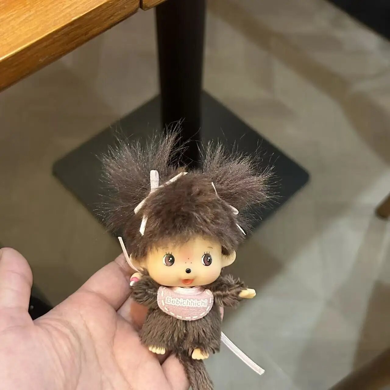 Плюшевый брелок Monchhichi Cross Dressing Bandai Коричневый, B