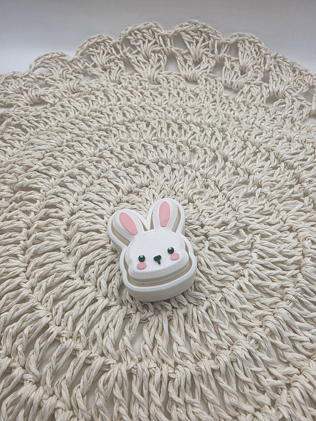 Декоративная фигурка Easter Bunny Clicker, антистресс игрушка-брелок