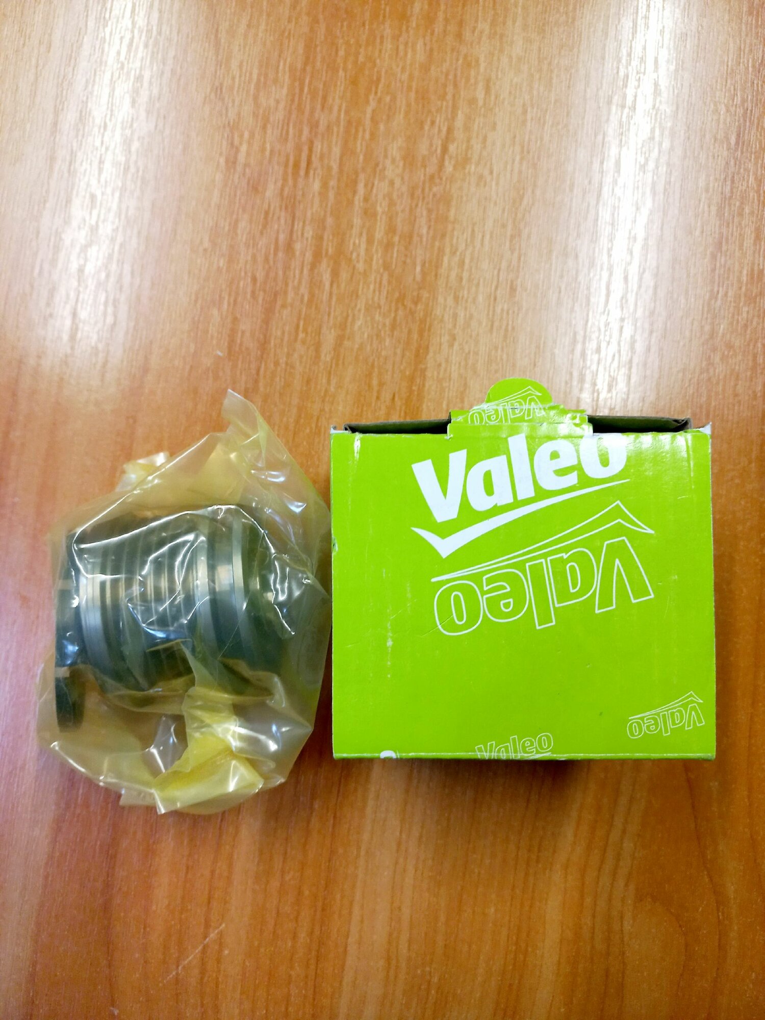 Шкив генератора 588039 Valeo