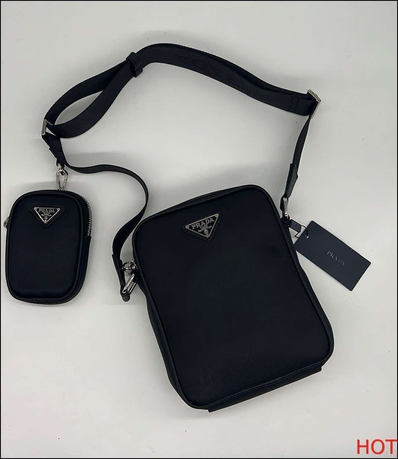 Prada Сумка на плечо