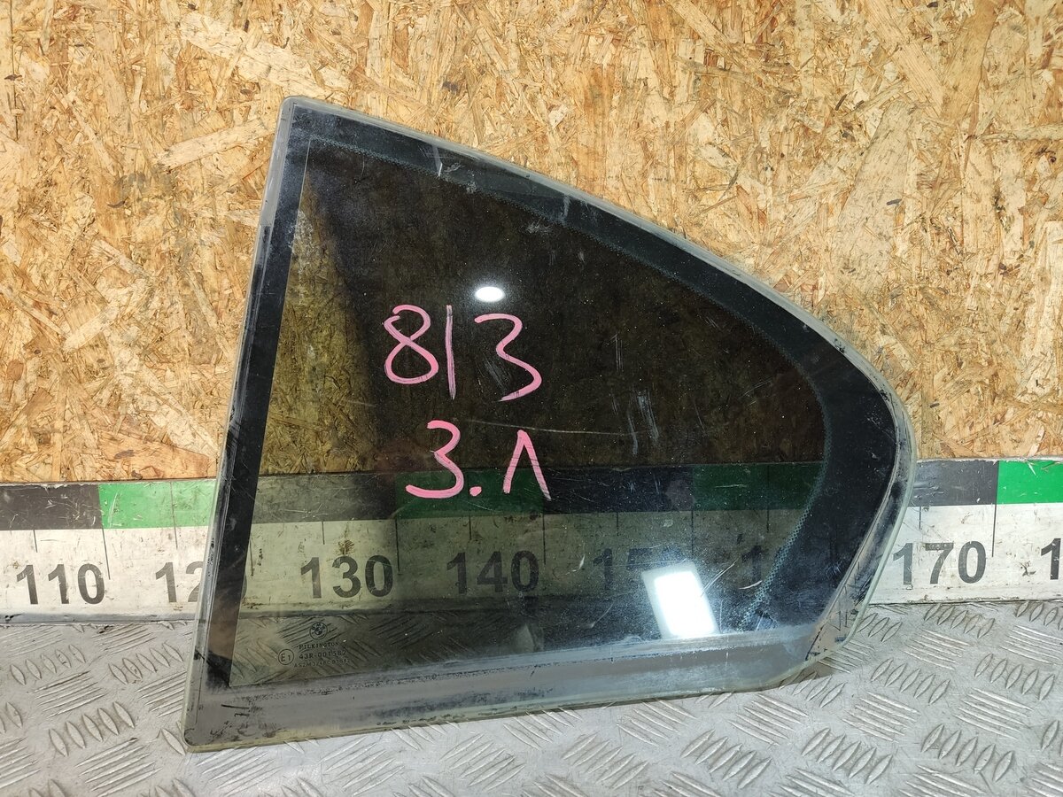 Стекло двери задней левой форточка BMW 7 2001-2008 51358223813