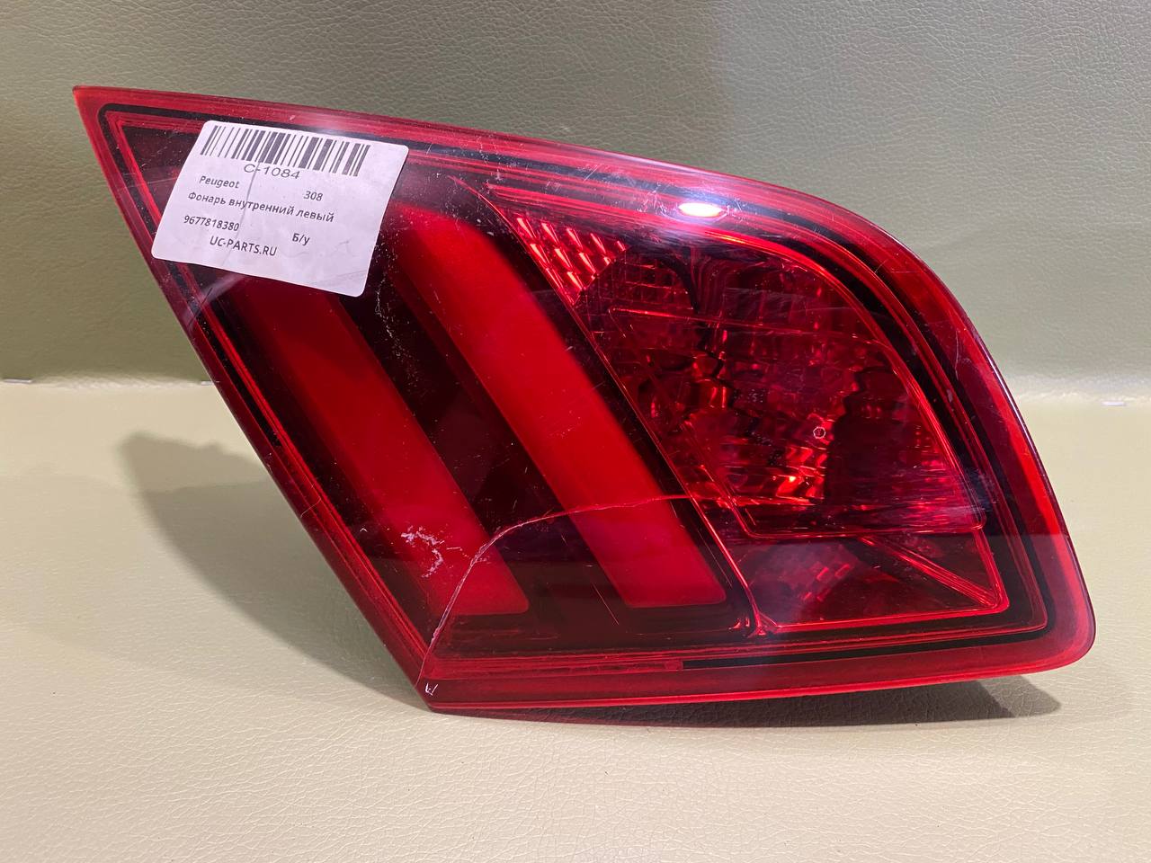 Фонарь задний левый внутренний (хэтчбек) для Peugeot 308 2 (2013-21гг) 9677818380