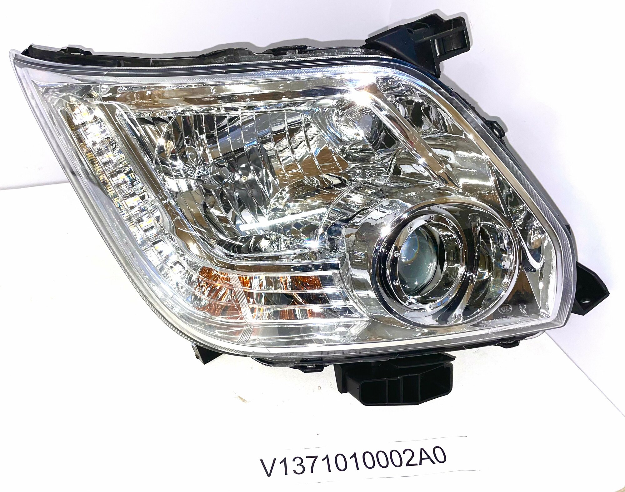 Фара Foton V1371010002A0